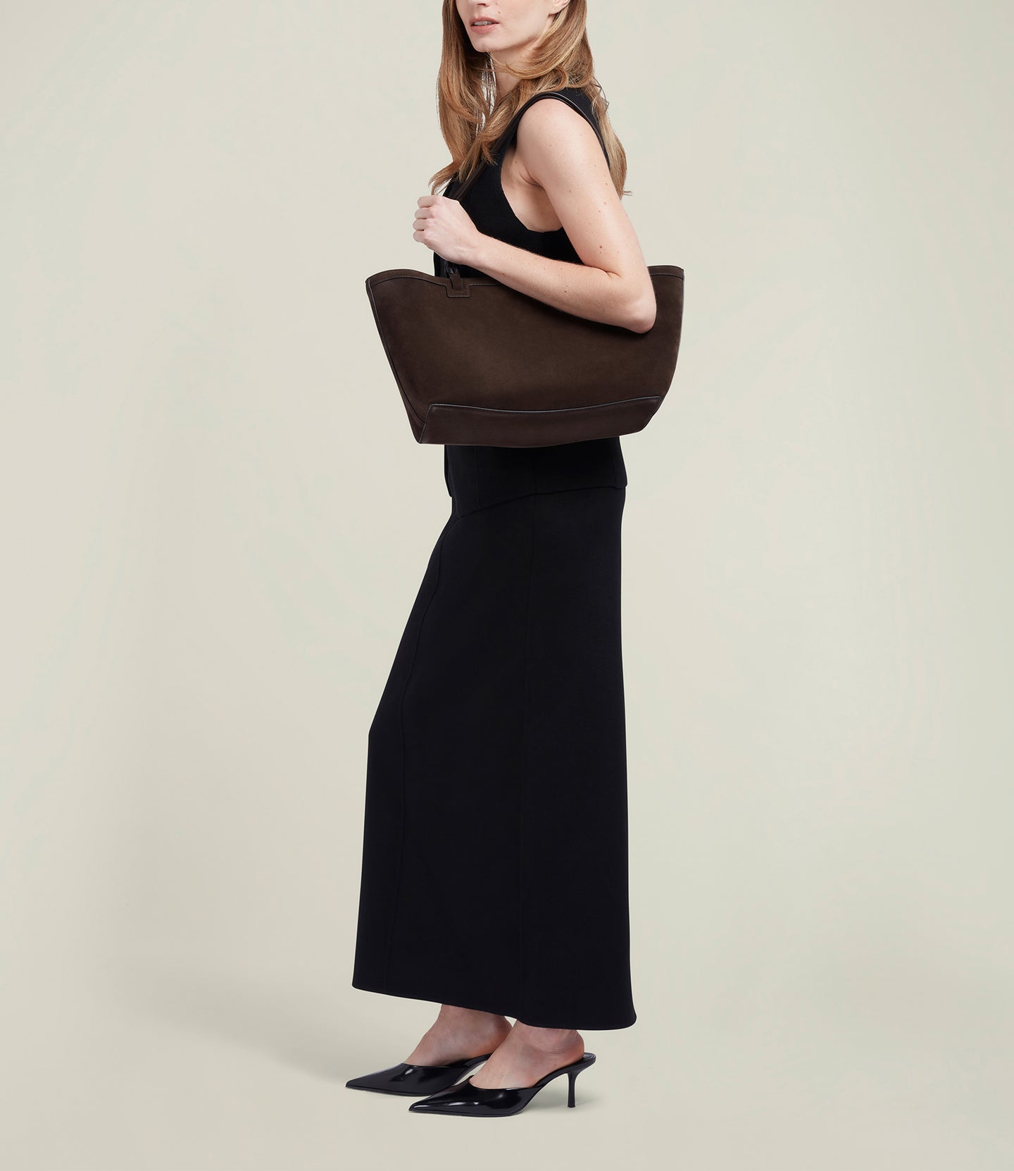 Cala 32 Suede Chocolate | Métier